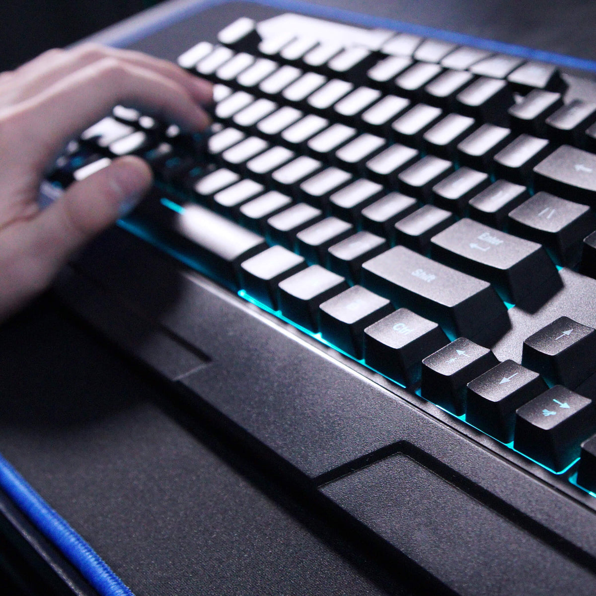 Raven+ USB pro gaming mechanical keyboard for PC